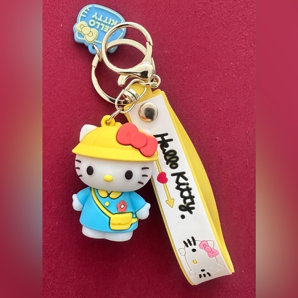 Hello Kitty | Accessories | Hello Kitty 3d Keychain With Belt Clip And ...